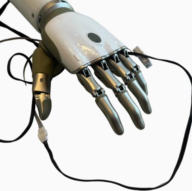 China Intelligent Bionic Hand smart bionic hand 2 Sensors, 18 Grips，two ...